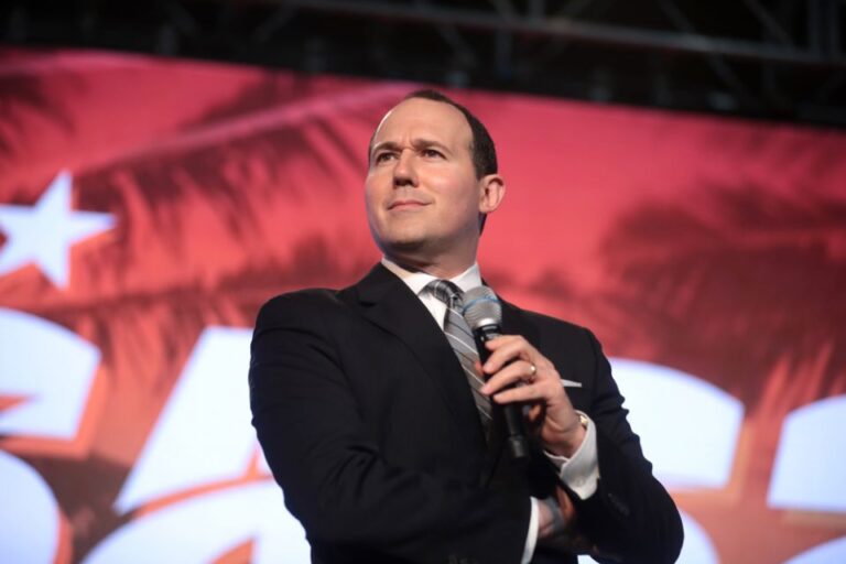 Raymond Arroyo Bio, Age, Fox News, Height, Salary, Wife, Father, Family