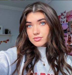 Sara Joy { YouTuber } Bio, Wiki, Age, Husband, Family, Height, Salary, Net Worth